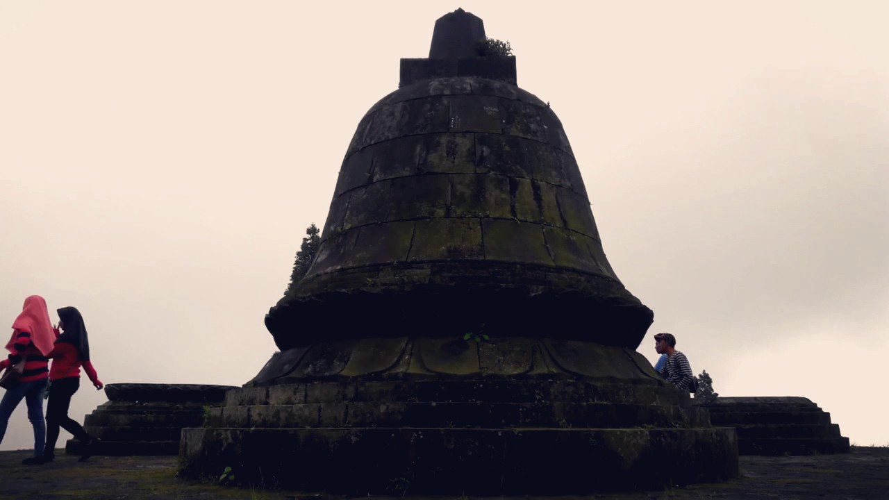 Cipanas ) Timelapse Candi tridarma - YouTube