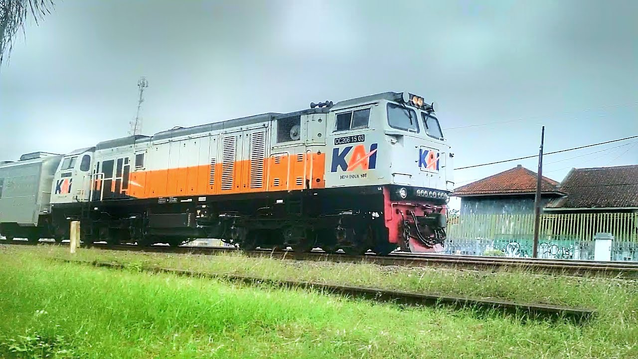 View TRAIN departing here - cc206 KAI (TRAIN RECORDING VIDEO) - YouTube