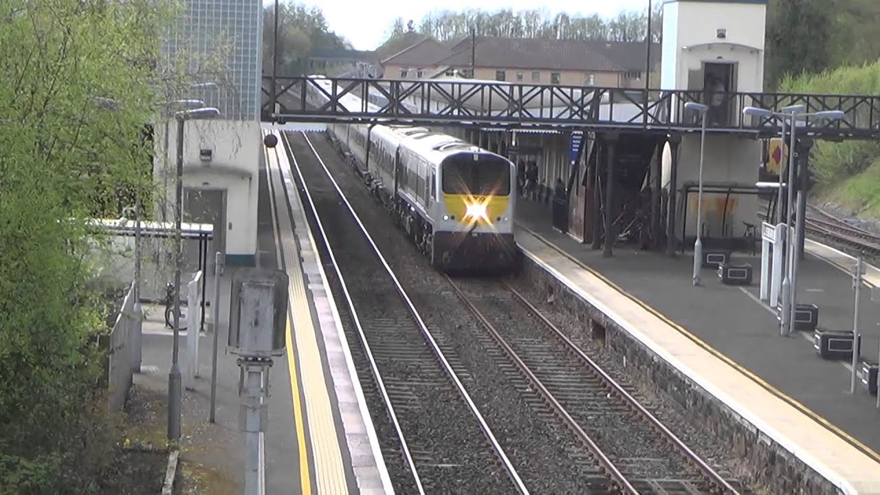 NIR 201 Class loco 209 - Enterprise Train - Lisburn 26/4/15 - YouTube