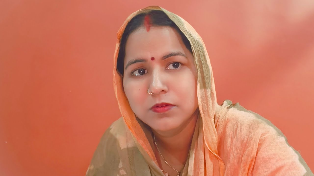 Sanju Dwivedi Avadhi Desi songs is live सभी दोस्तों से राधे राधे - YouTube