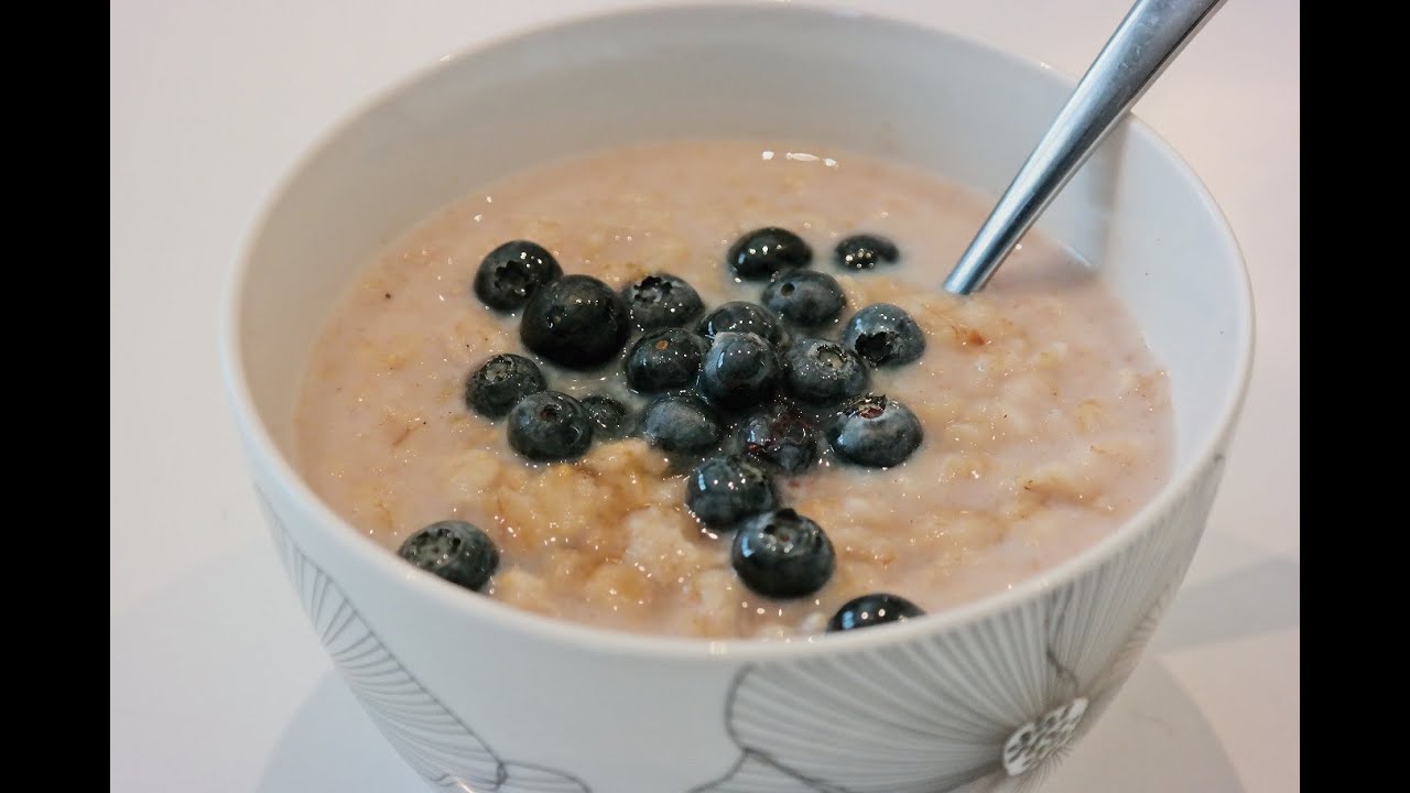 Oatmeal Recipe - Cooking delicious oatmeal from scratch - YouTube