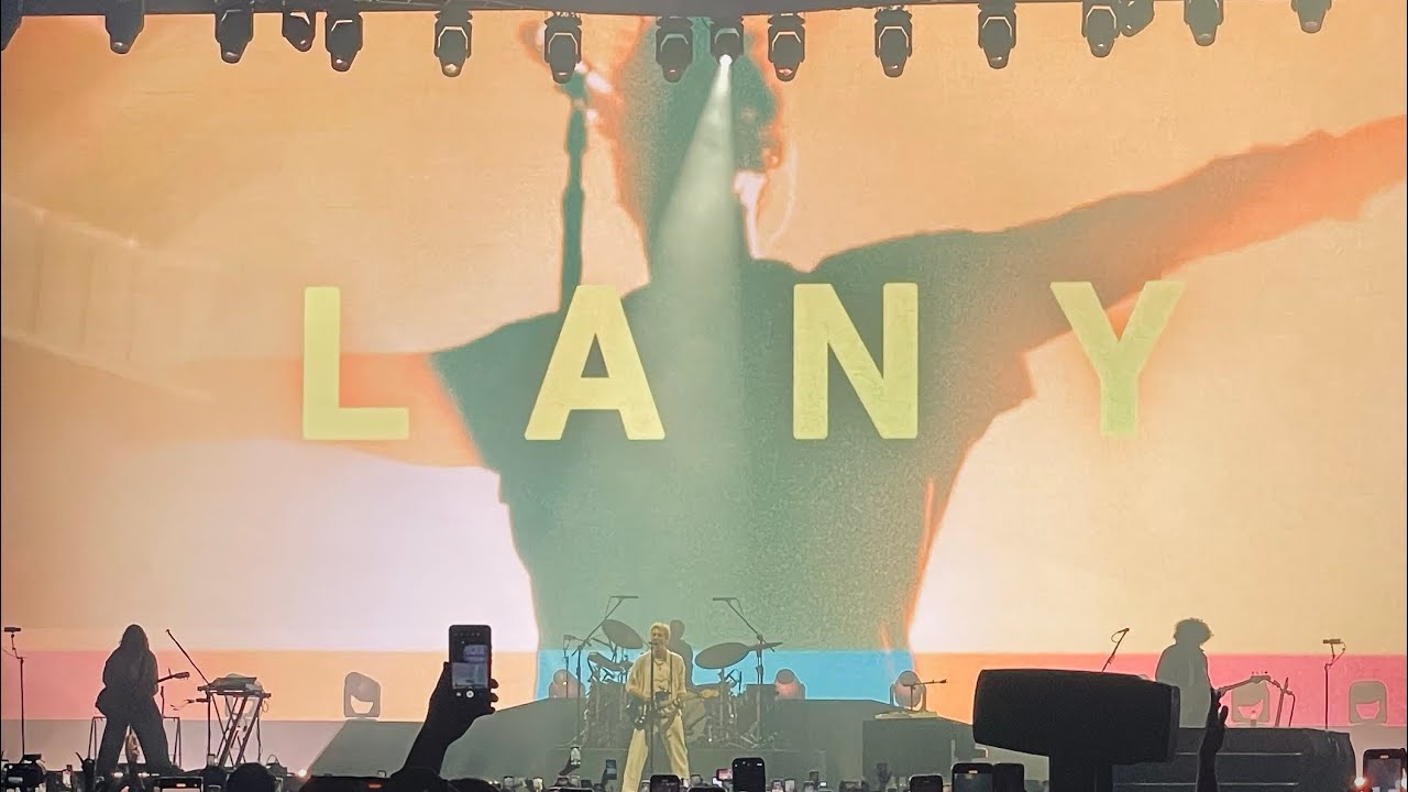 LANY (a beautiful blur: the world tour / asia) in Manila 2024 - YouTube
