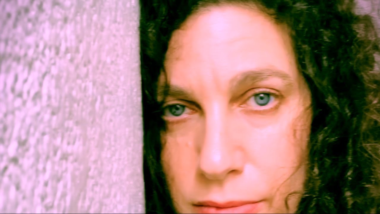 Sarah Reiwitch - Daydreaming Again (Official Video) - YouTube