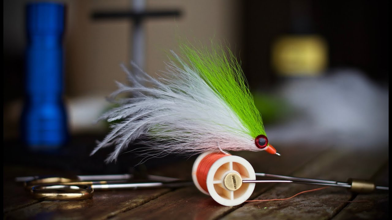 Backwater's 'Big Bastard Baitfish' HD Fly Tying Video - YouTube