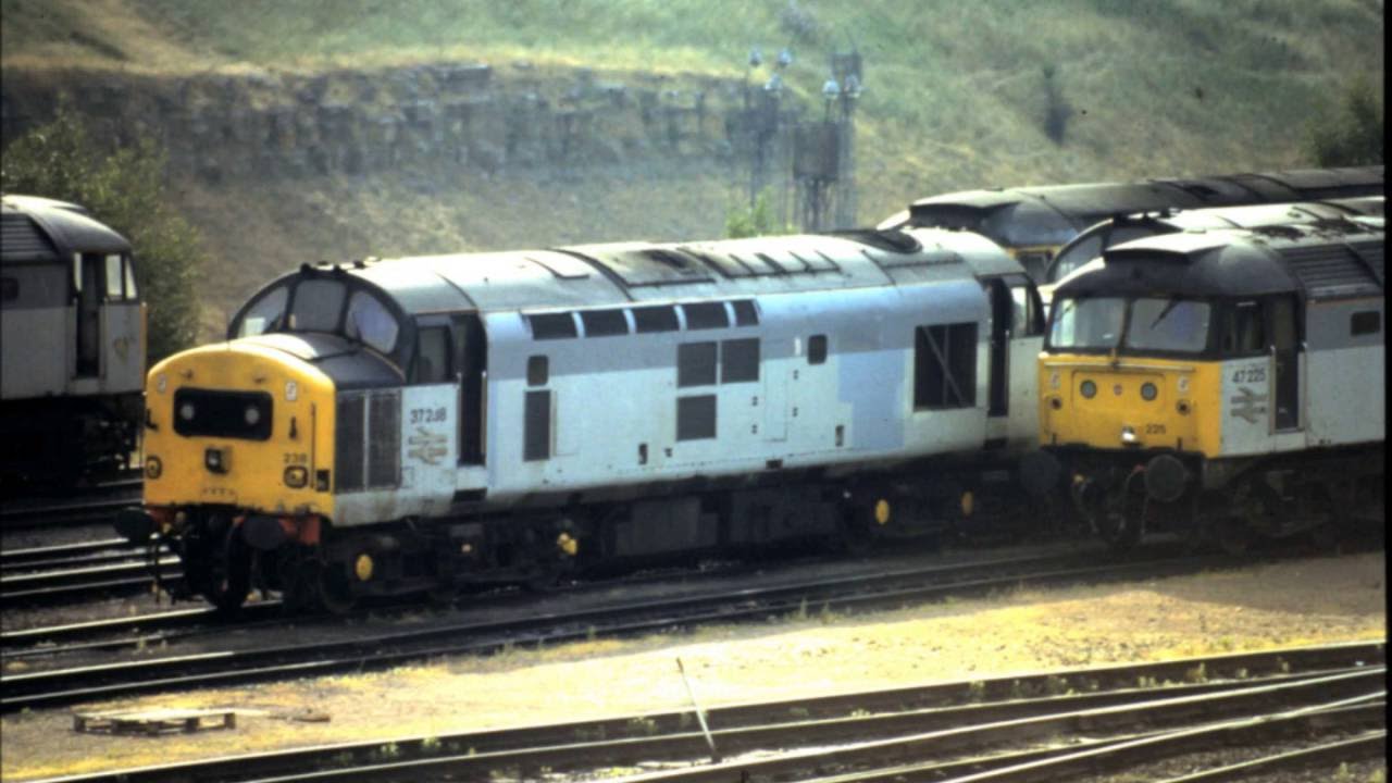BRITISH RAIL CLASS 37 DIESEL LOCOMOTIVES ENGINES PHOTO VIDEO - YouTube