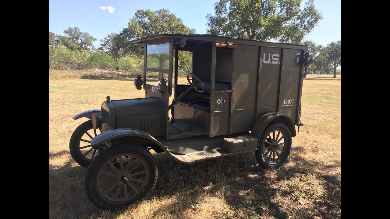 Distracted Driving in a Model T Kingsbury Texas - YouTube