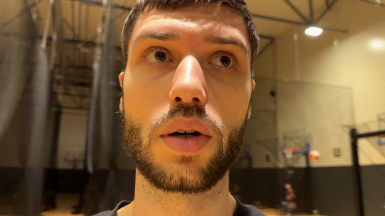 Learning how to shoot a basketball properly - first practice as a ...