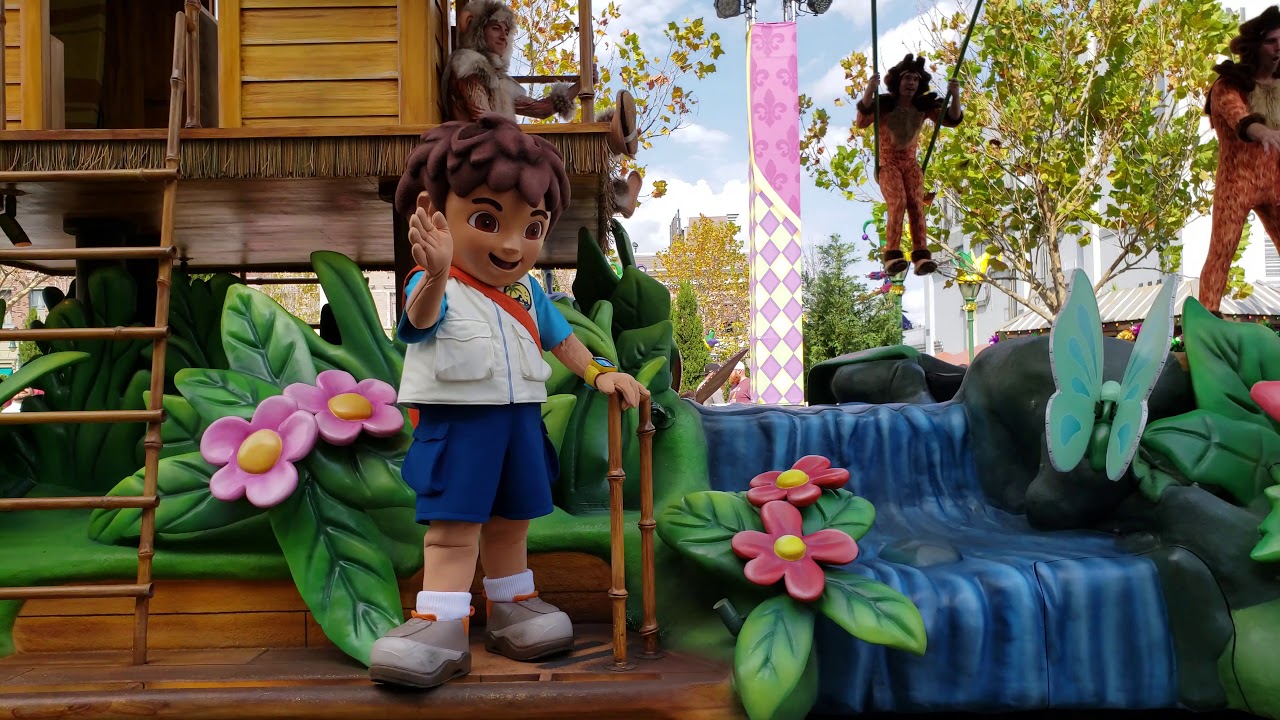 4K Universal Studio Orlando's Superstar Parade Dora the Explorer ...