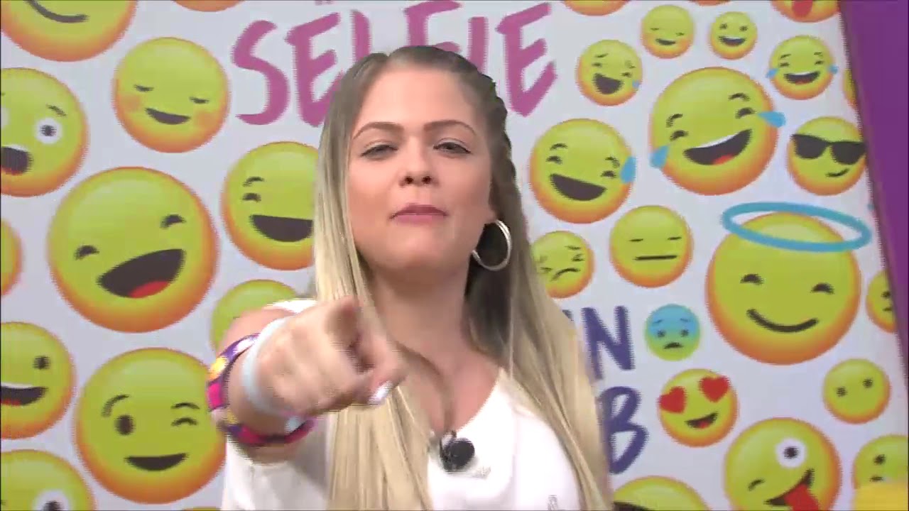 Leo Rivas es el nuevo conductor de Fan Club - YouTube