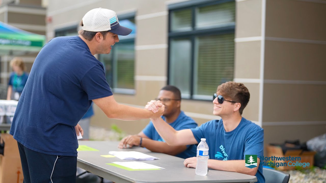 NMC Fall 2025 Semester Move In Day - YouTube