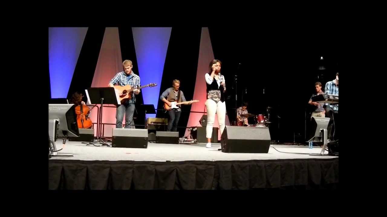 Elle Sanders IT IS WELL WITH MY SOUL Belmont Welcome Week August 2012 ...