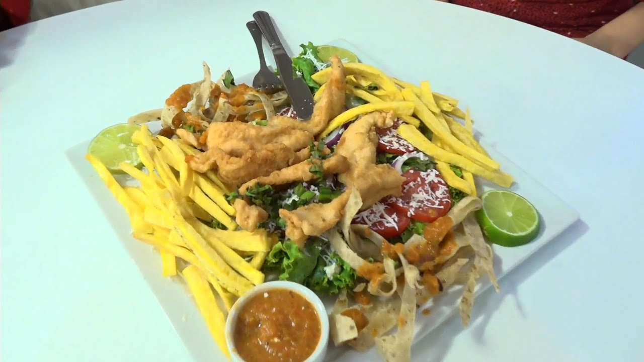 La Receta: Pollo en Salsa Ranchera - YouTube
