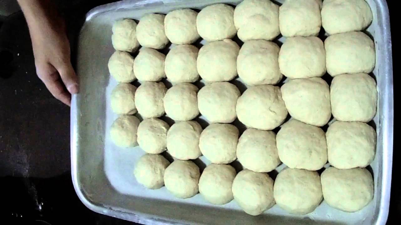 Pan Redondo Casero // Round Breads - YouTube