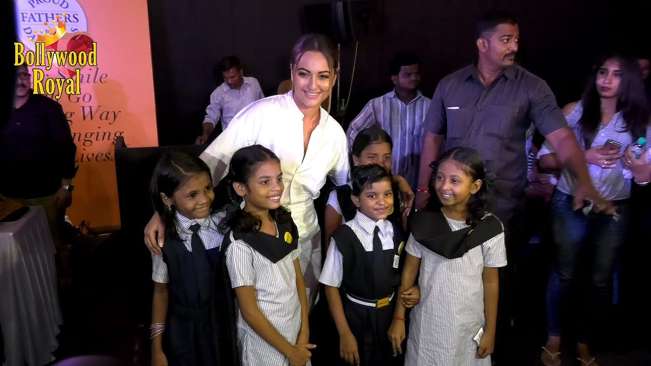 Sonakshi Sinha, Anand Mahindra & Atul Kasbekar At ‘Proud Fathers For ...