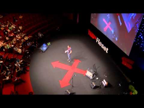 Göz Ucuyla Bakılması Gereken Birşey Olarak Hayat: Hakan Bilginer at TEDxReset 2013