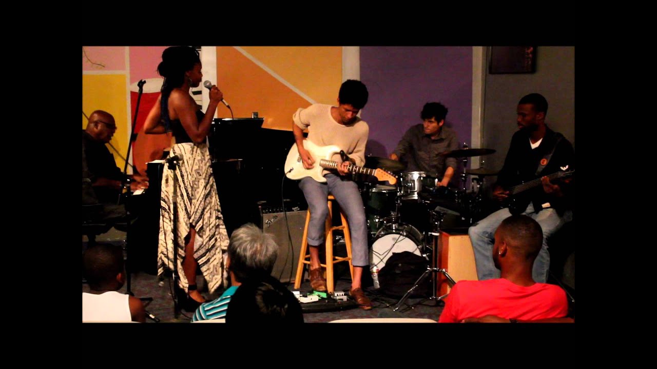 TAYLOR SIMONE LIVE CLIP 1 - YouTube