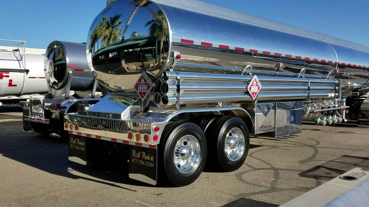 Flawless Tanker Truck at the CVC TRUCK SHOW IN FRESNO - YouTube
