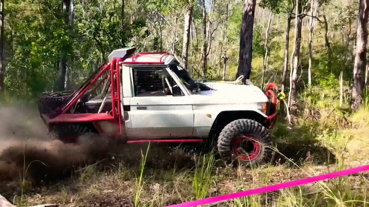 Winch Trucks at Benaraby 2 Car Challenge - YouTube