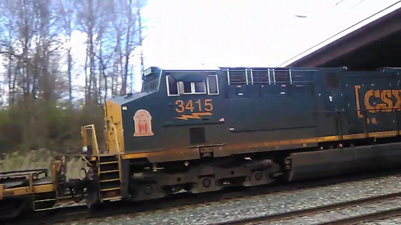 CSX Georgia Road Emblem on Q348 - YouTube