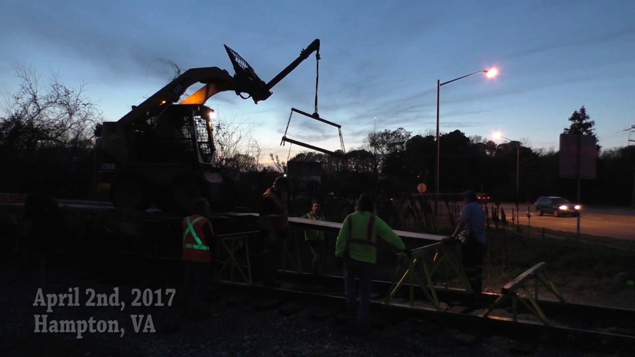 Circus Wagon Loading 4-2-17: Ringling Brothers Red Unit loading the ...