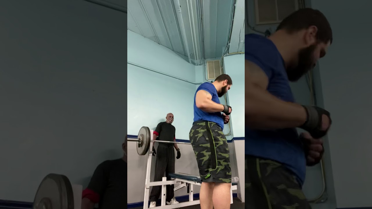 240 lbs bench press - YouTube