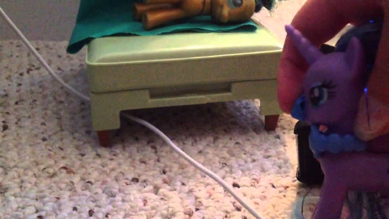 Oporation applejack ep 2 yuck zombie pony - YouTube