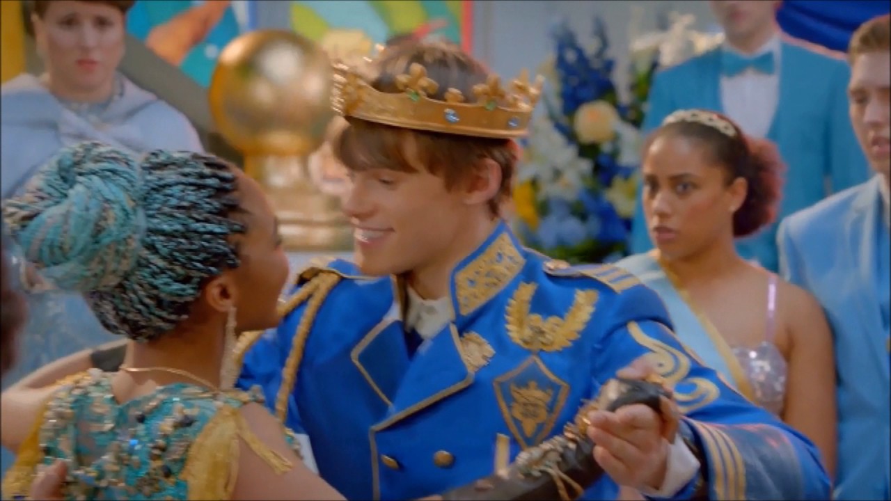 Descendants & Beauty and the Beast ~ Who Says - YouTube