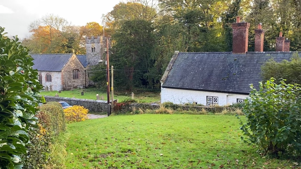 Delightful Almhouses Beside a Churchyard - YouTube