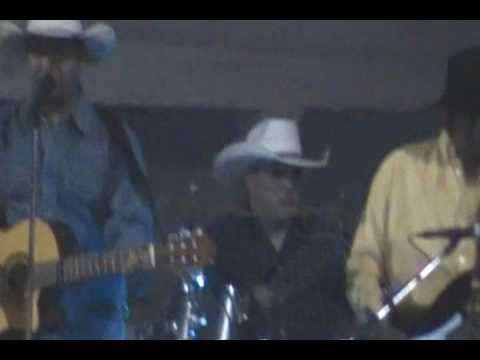 Border town MI VIDA SIN TI - YouTube