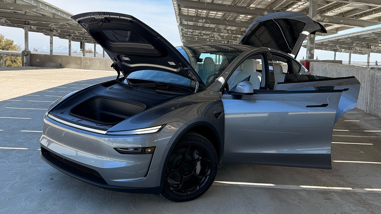 5 Hidden Features in the New Model Y [Juniper] - YouTube