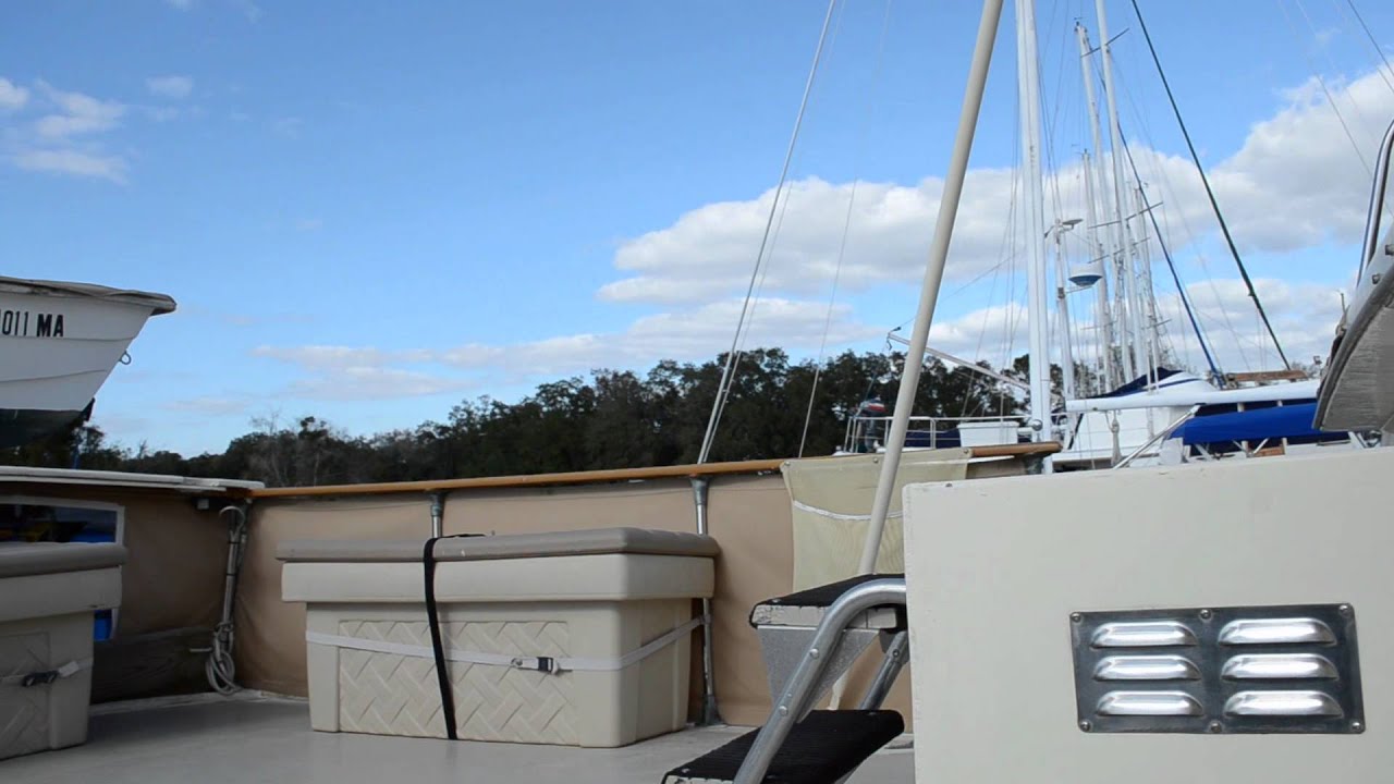 42 Bristol Trawler Jenny - Great Loop Vet! - YouTube