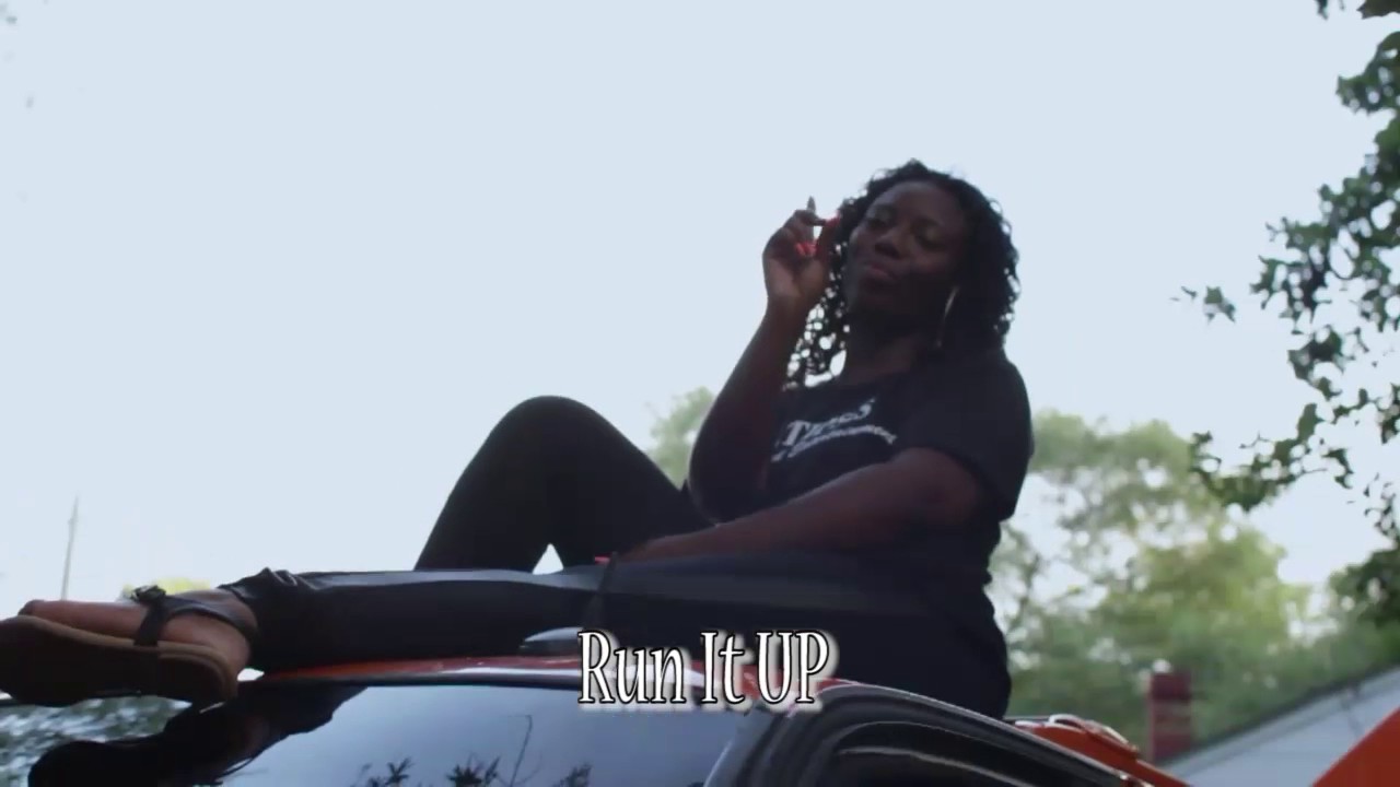 MS.TIP SMALLS RUN IT UP OFFICIAL VIDEO - YouTube