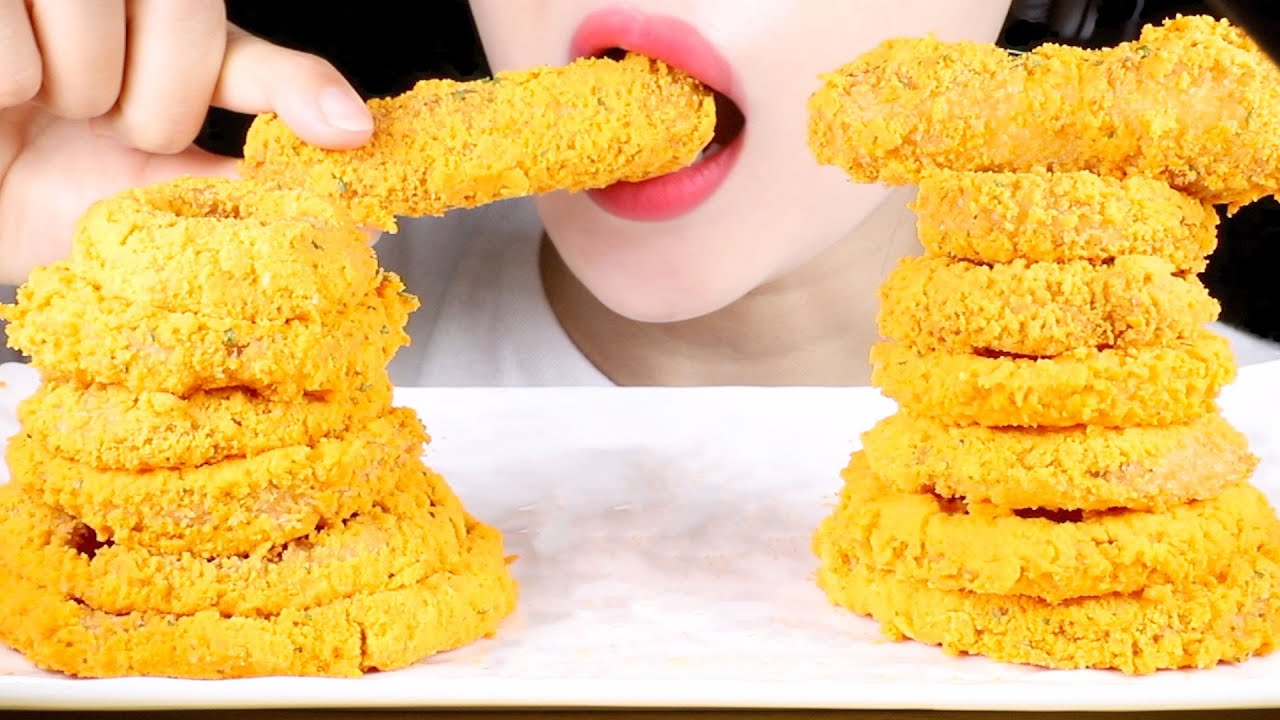 ASMR Cheesy Onion Rings and Cheese Sticks | Ppuring Onion Rings ...