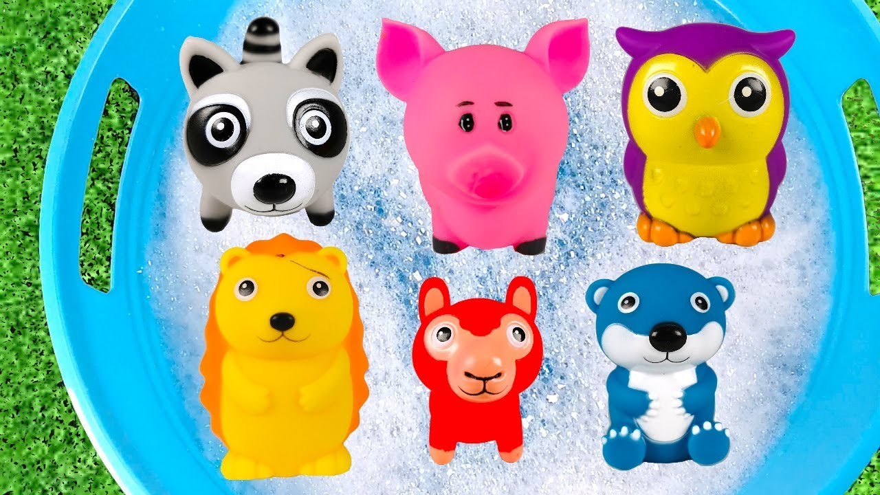 Wild Zoo Animals Toys and Learn Sea Animals Names with Kids Pool - YouTube