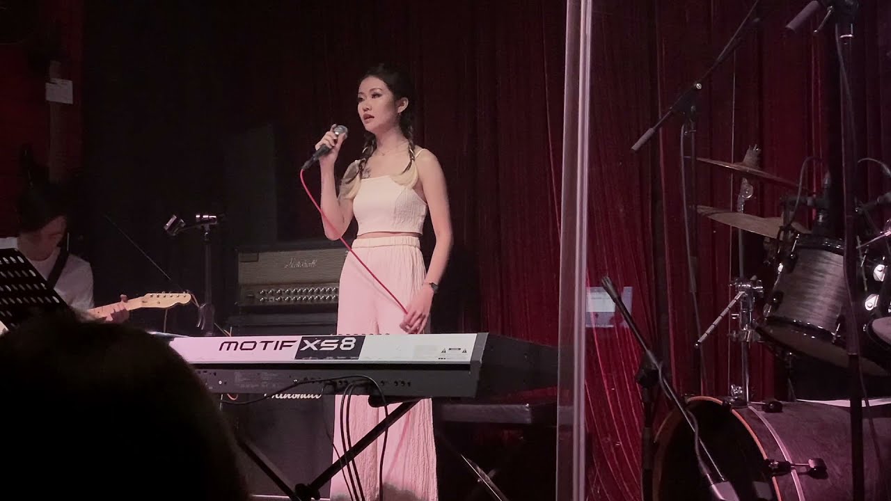 Reminder - Helen Z (California Dream) - YouTube