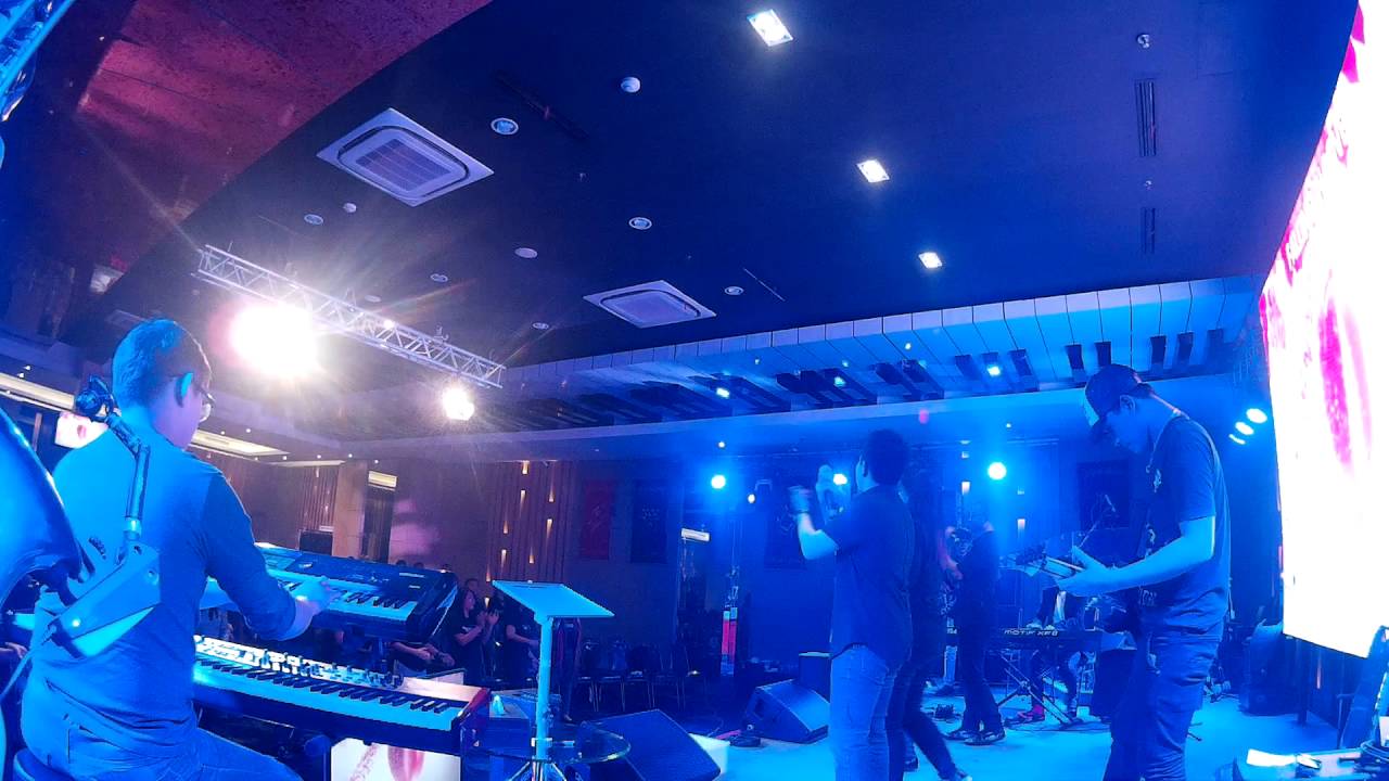 Eagles Community - Falling In Love (GBI OLIVE SUPERMAL) - YouTube