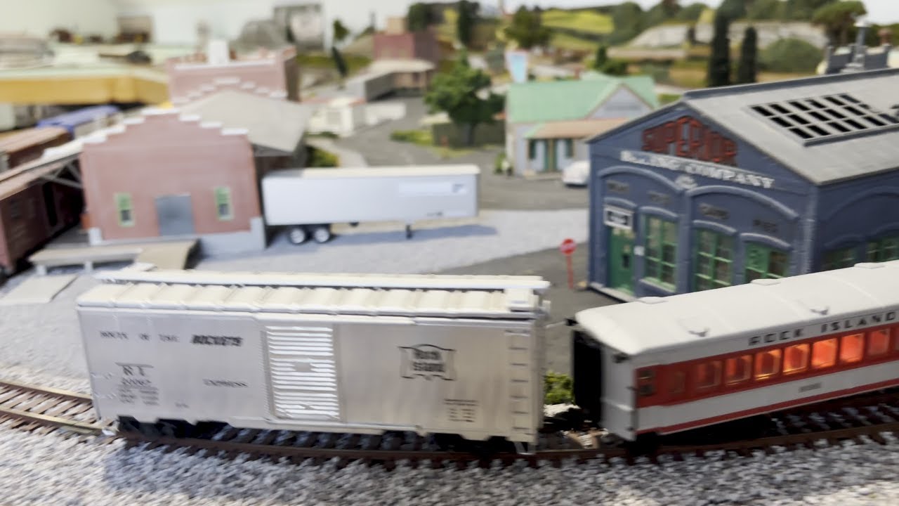 Dad's Model Train Layout - YouTube