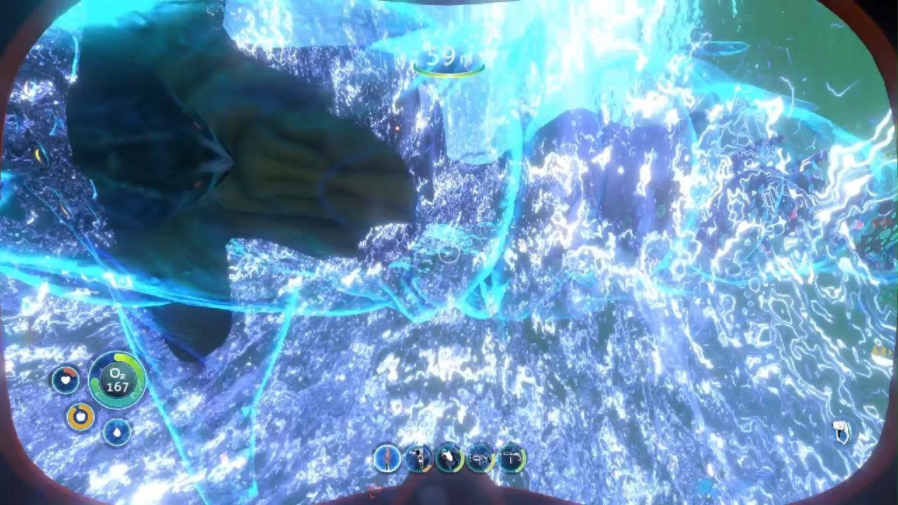 Man kills Ghost Leviathan then scans it #boxed like a fish - YouTube