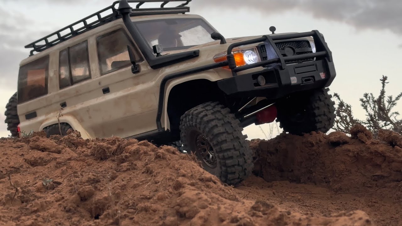 RGT EX86190 LC76 in sand - YouTube
