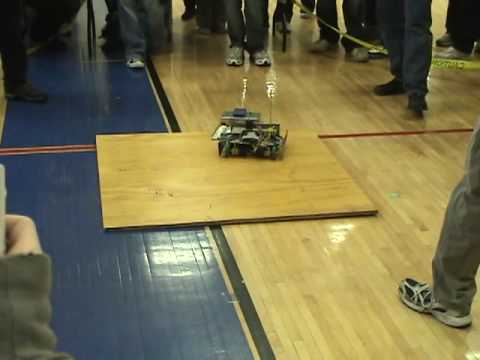 Sumobots: North Shore's Hugbot vs. Kellenberg School Bot