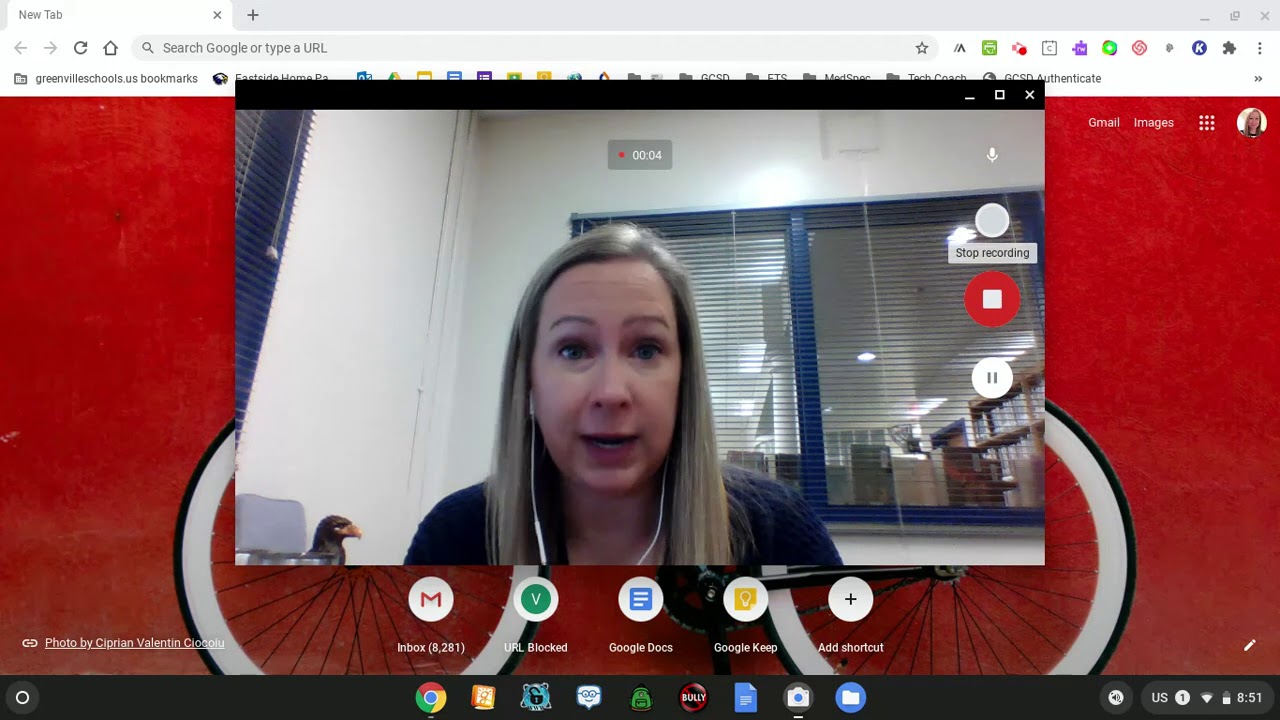 Using The Chromebook Camera to Insert Audio in Google Slides - YouTube