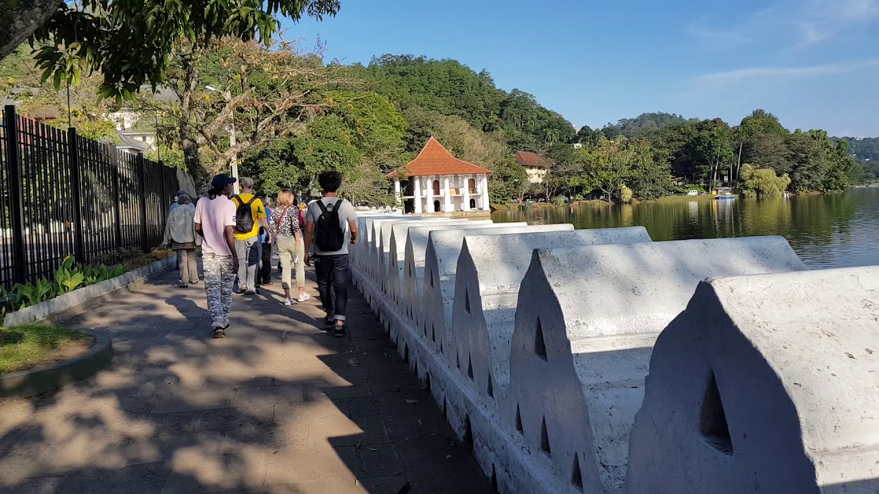 Kandy Lake Round - Sri Lanka - YouTube
