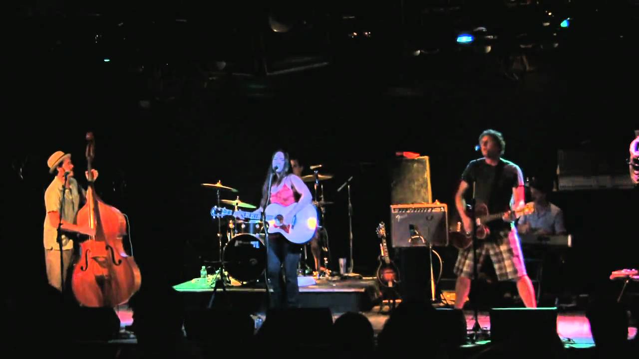"Jesus Arms" | Amber Caparas EP Release Party @ The Windjammer - YouTube