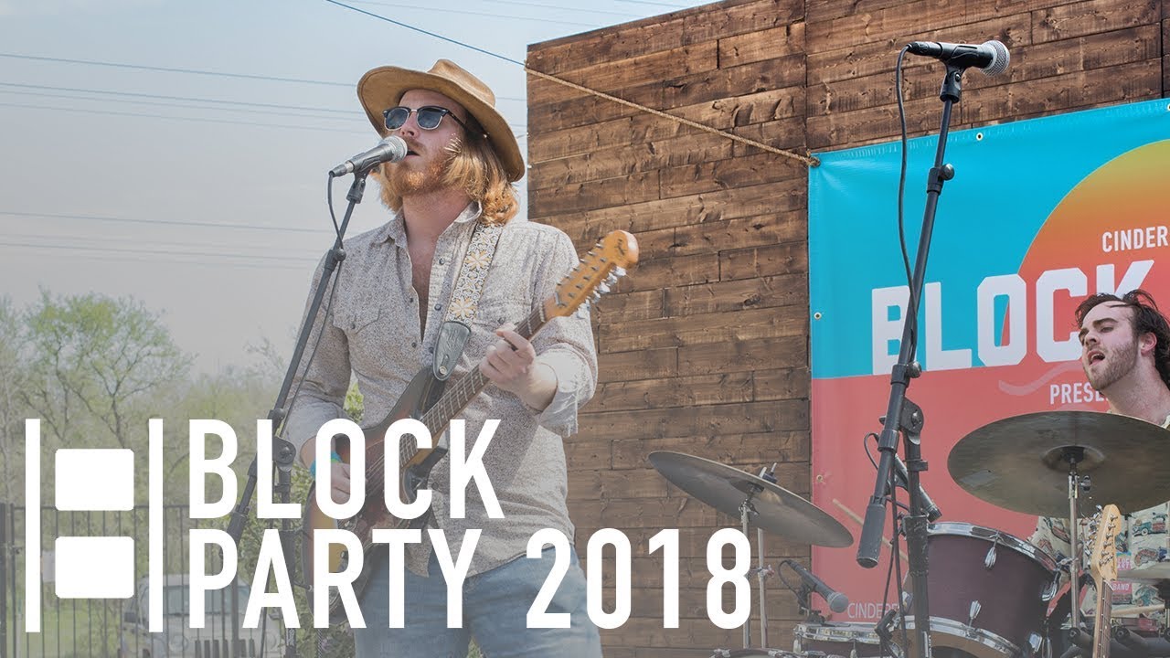 'Hallelujah' by Mitchell Ferguson // Live at the Block Party 2018 - YouTube