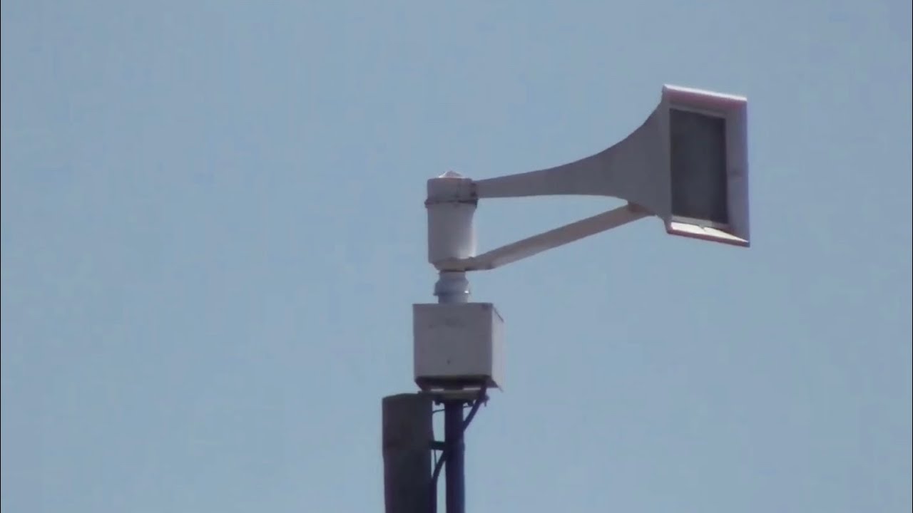 Federal Signal Thunderbolt 1000T Siren Test (Full Alert), Moore, OK ...