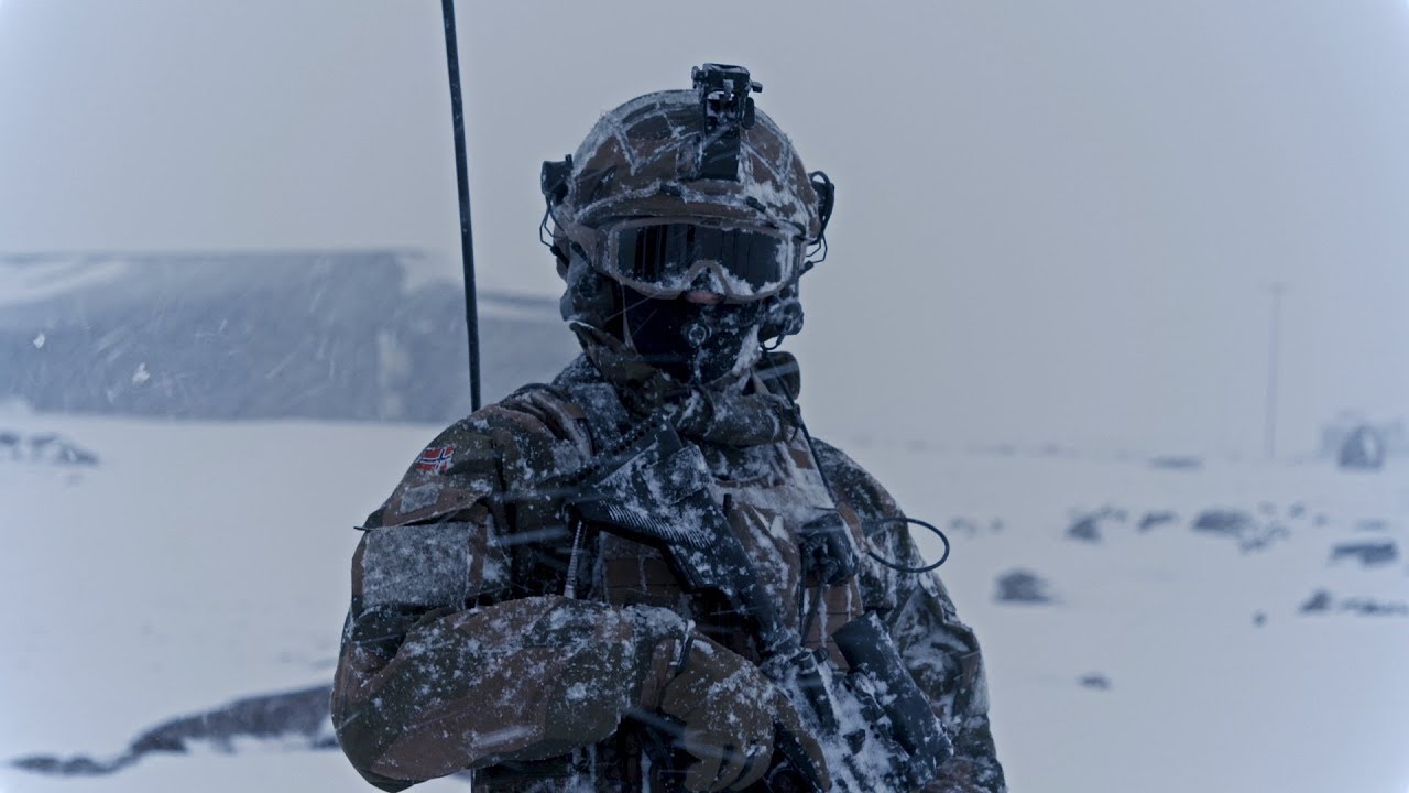 Norwegian Soldiers/snowfall edit - YouTube