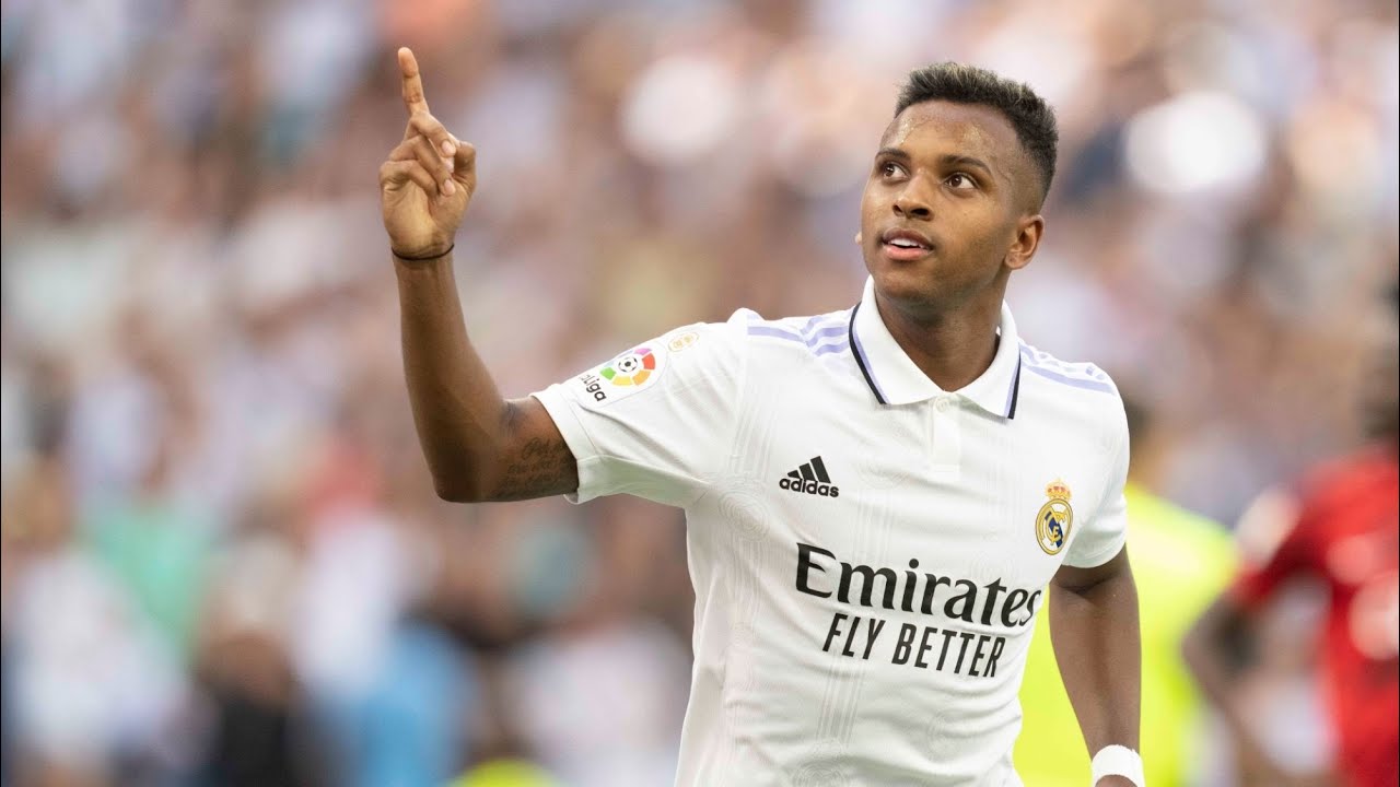 How to make rodrygo in (fifa 19) - YouTube