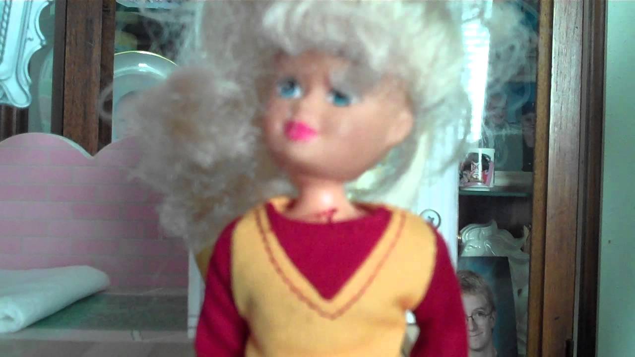 Hailey Doll store time boredom and cleaning too what next? - YouTube