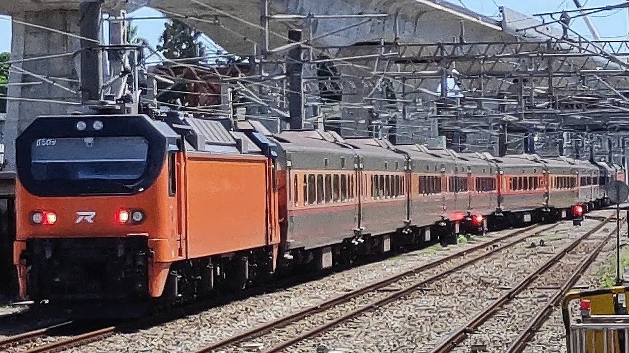 日常小片，114次自強（E500），嘉義62秒常速離站！後聯機低沉加速音！清脆魚尾鈑！E500PP速！首拍114開車！TR臺鐵 - YouTube