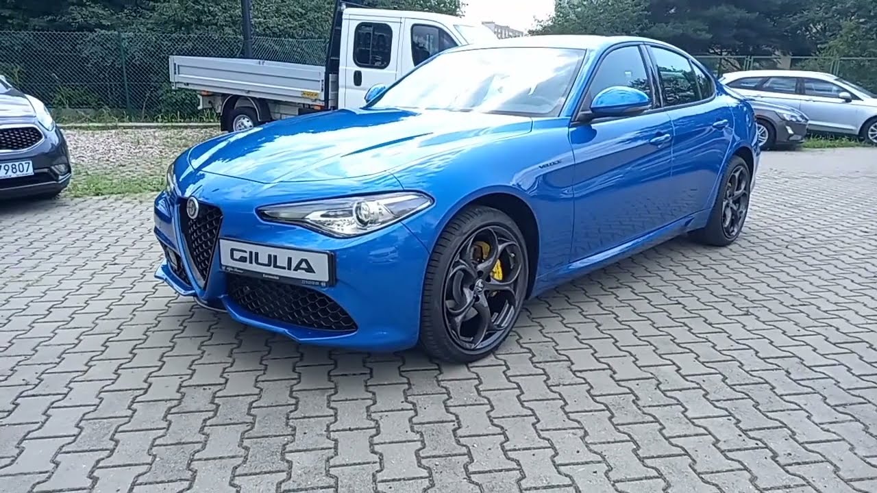 Giulia Veloce Misano Blue - YouTube